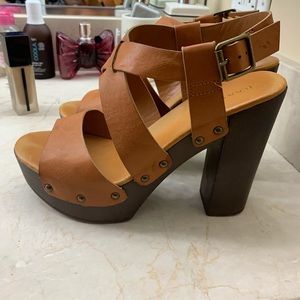 BAMBOO | Shoes | Bamboo Tan Platform Heels | Poshmark